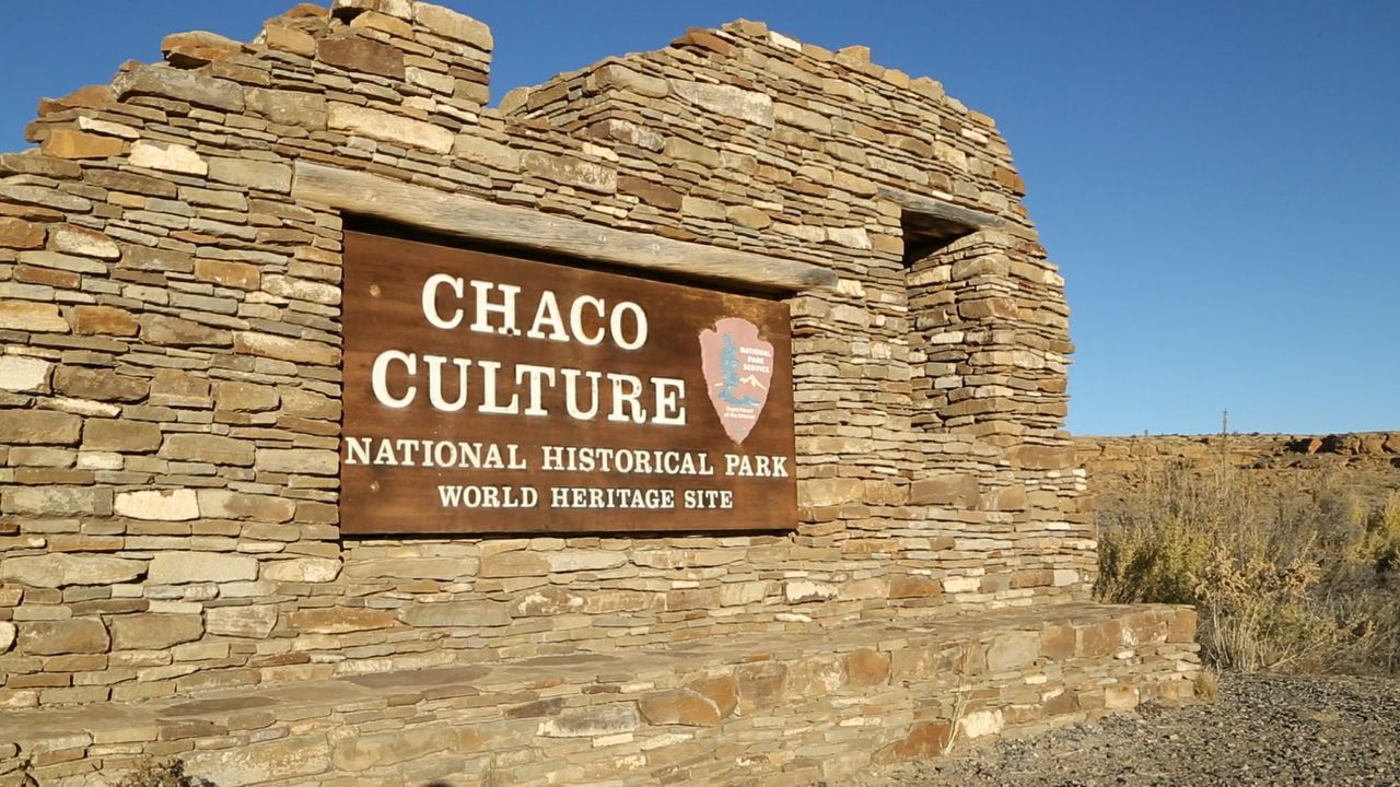 The Peñasco Blanco Trail - The Best Hike at Chaco Canyon - Pine Coast ...