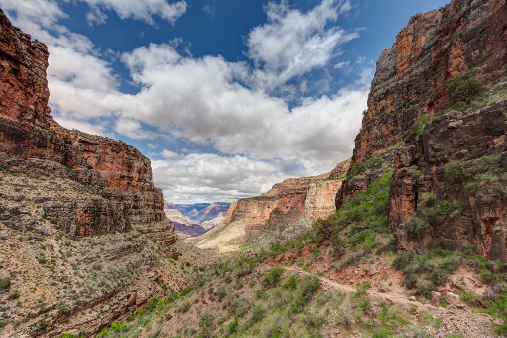 How to Hike the Beautiful Bright Angel Trail at the Grand Canyon - Pine ...